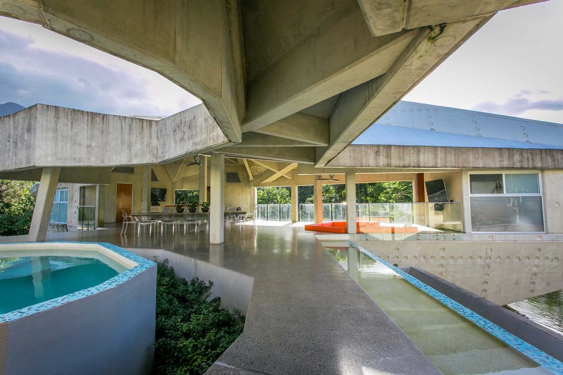 ABOUT – Alkira Resort House